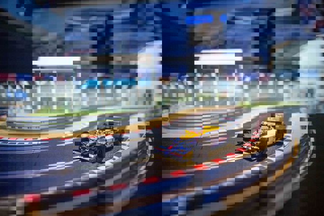 On Track with Silverstone F1 Scalextric - Racing Fun